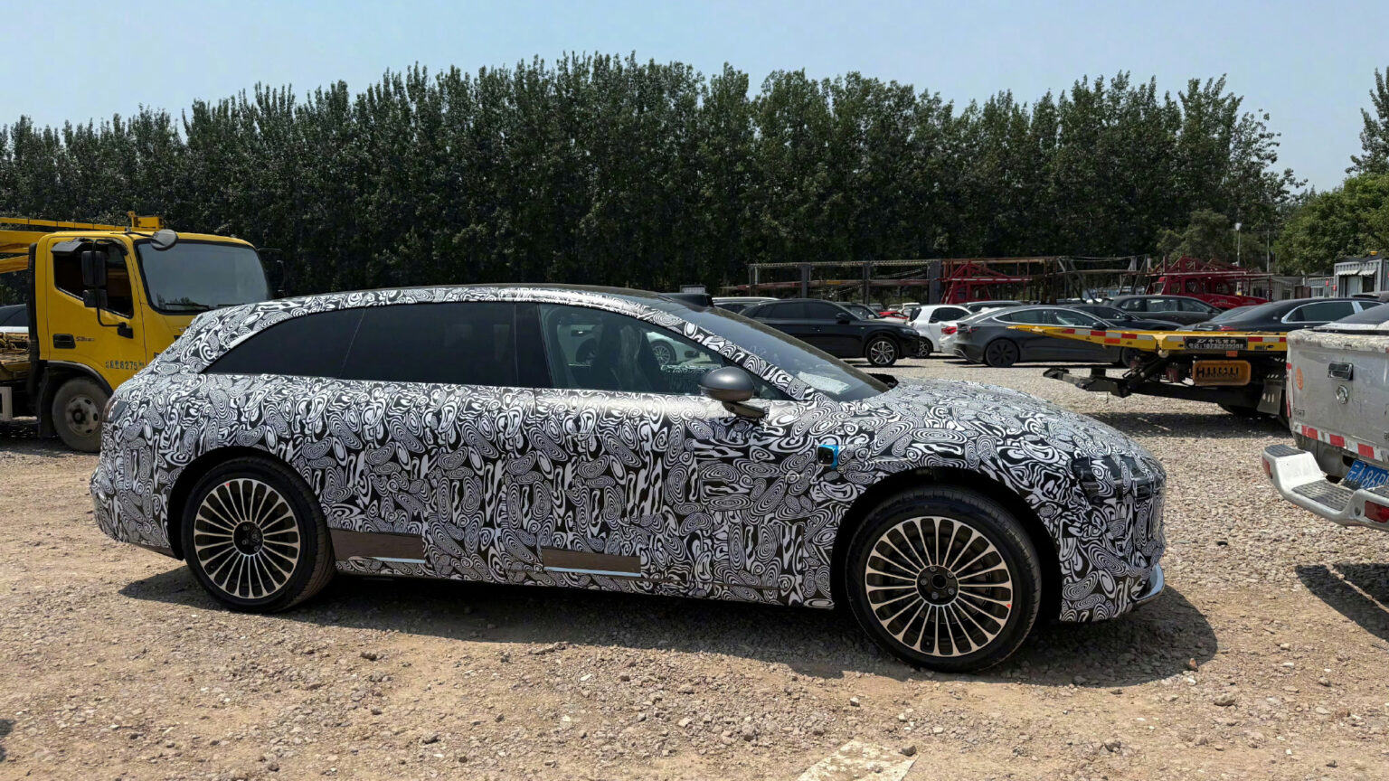 Huawei’s first station wagon spotted in China – Stelato S9