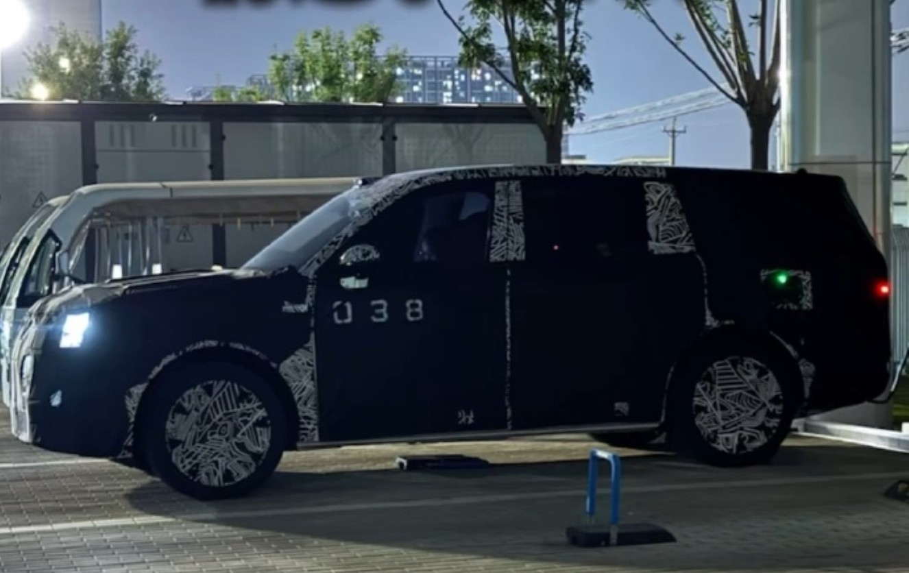 Xiaomi YU9 SUV prototype spotted, full-size SUV with 1,500 km range likely