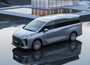 SAIC-GM's new Buick GL8 is industry's first plug-in hybrid MPV with 5C battery, company says