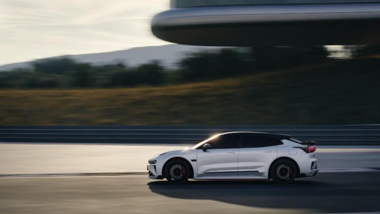 2026 Zeekr 001 FR to have more than 2,000 horsepower, sources say