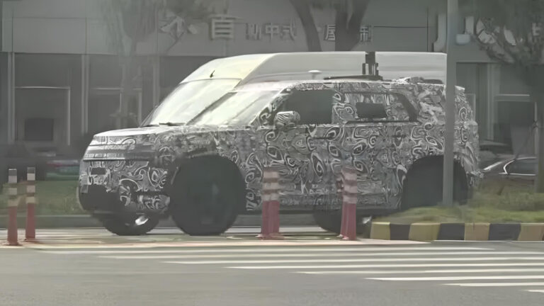 Freelander SUV from Land Rover & Chery was seen in China