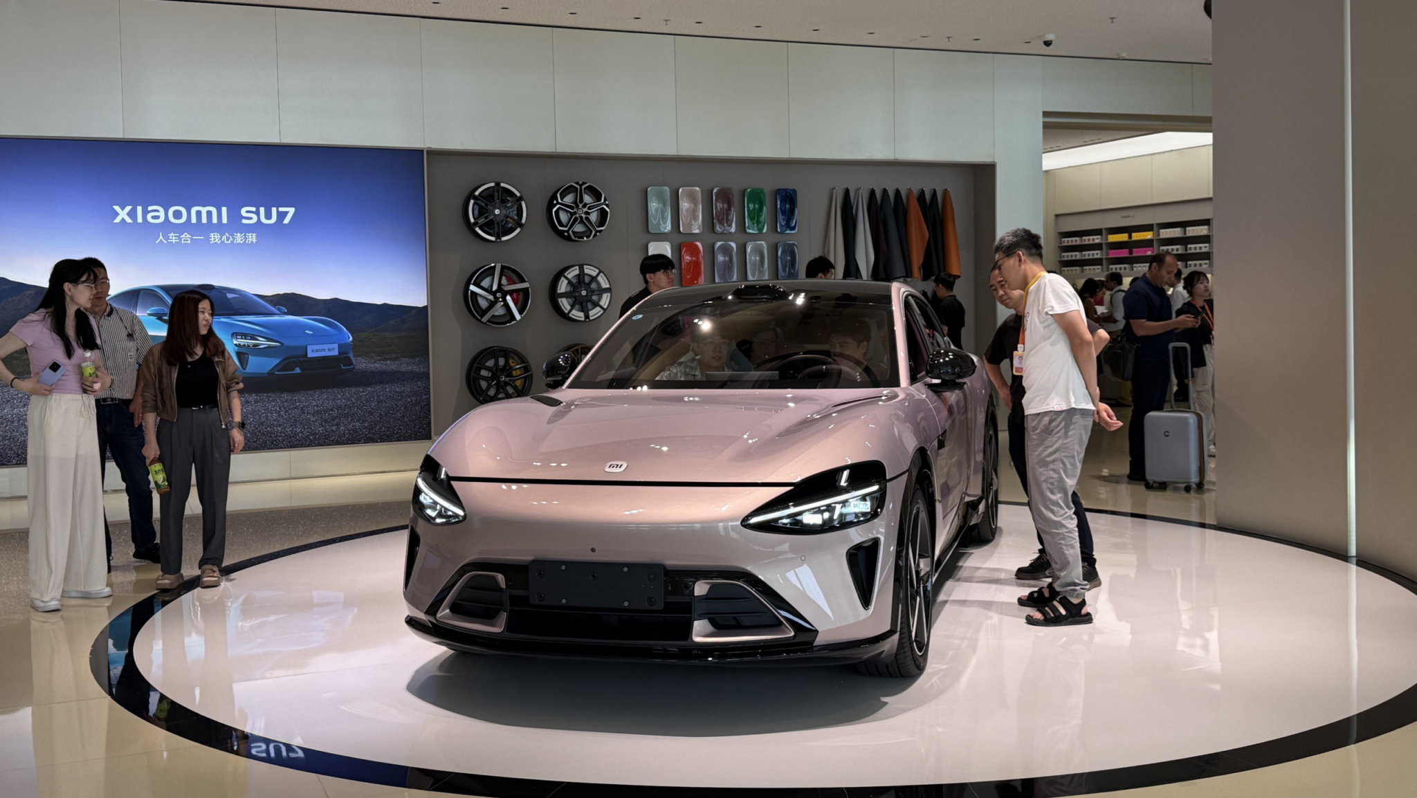 Rivals offer to cover Xiaomi YU7's non-refundable deposits as delivery ...