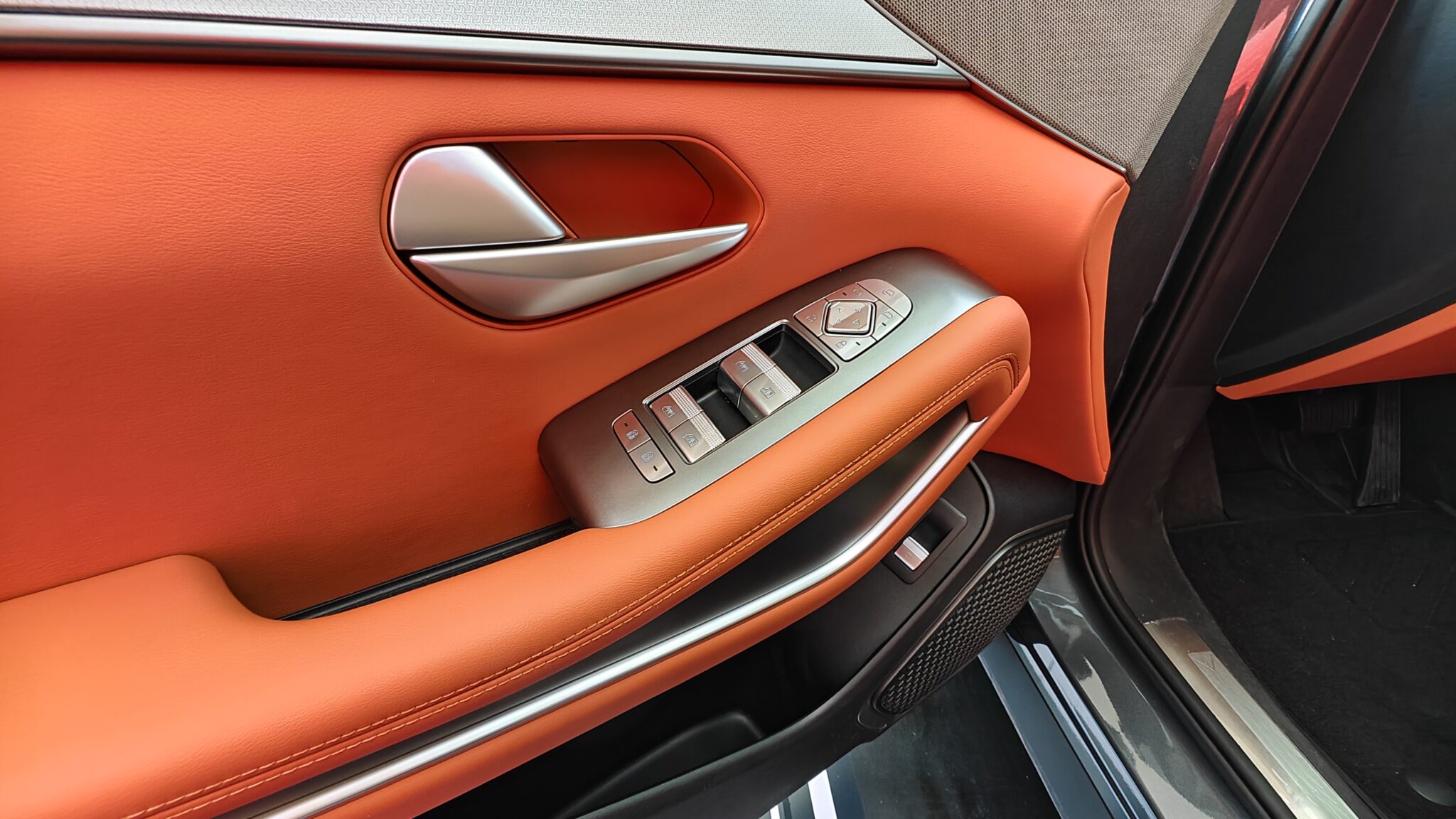 Sunday China Drive | BYD Tang L flagship SUV: can it challenge the ...