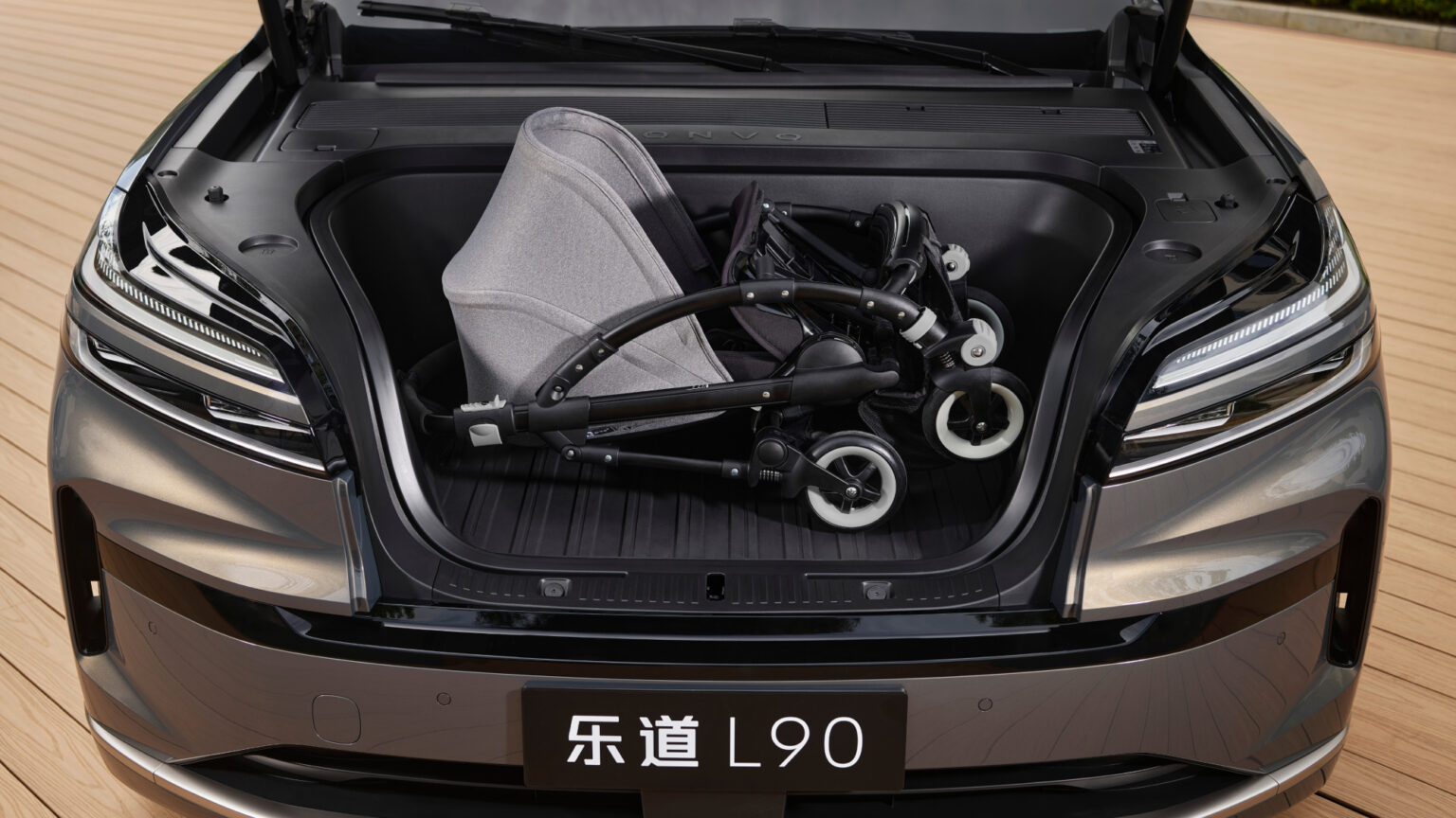 Onvo L90 large SUV started presales in China for 27,000 USD with BaaS
