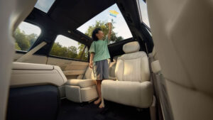 Onvo L90 large SUV started presales in China for 27,000 USD with BaaS