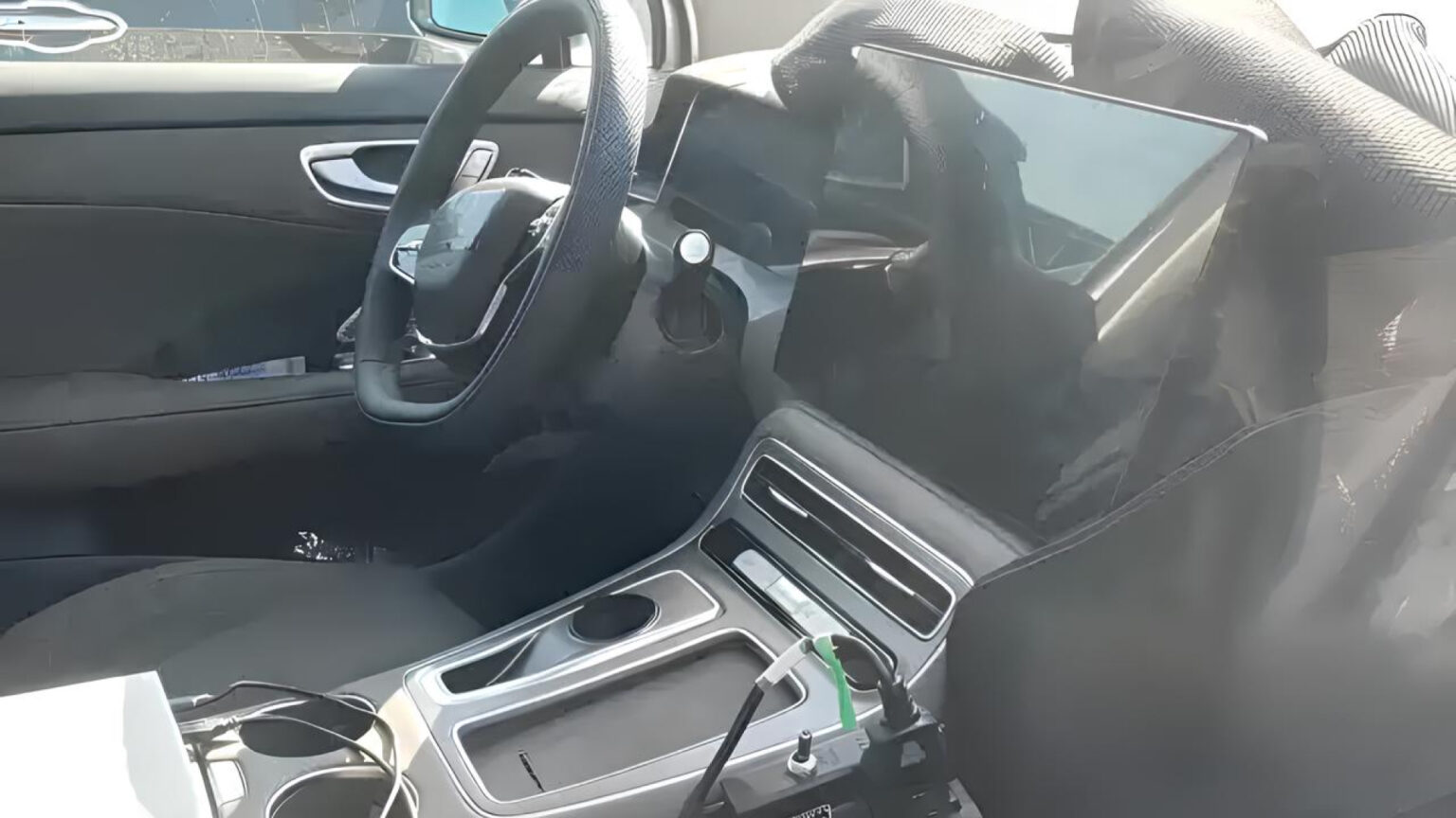 Huawei’s Shangjie H5 EREV revealed over 230 km of EV range in China