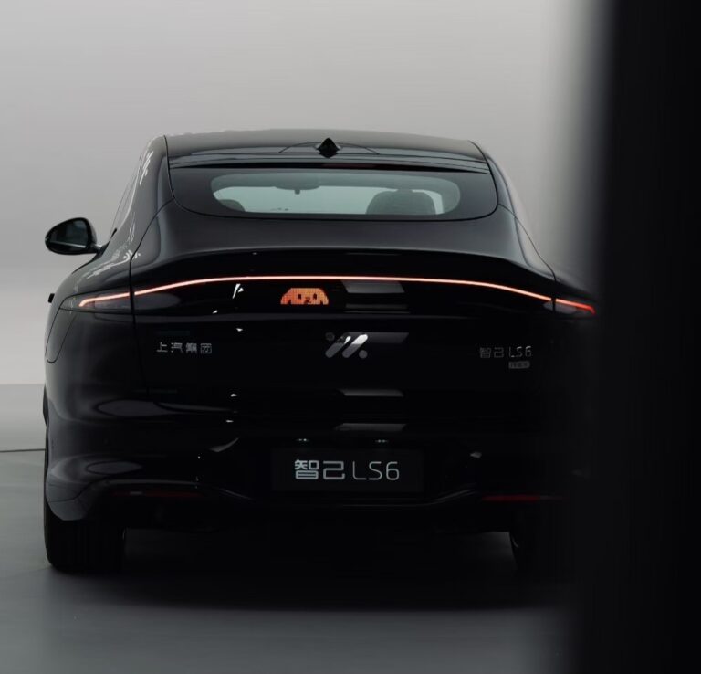 SAIC's new IM LS6 with CATL's Freevoy Super Max battery starts pre-sale