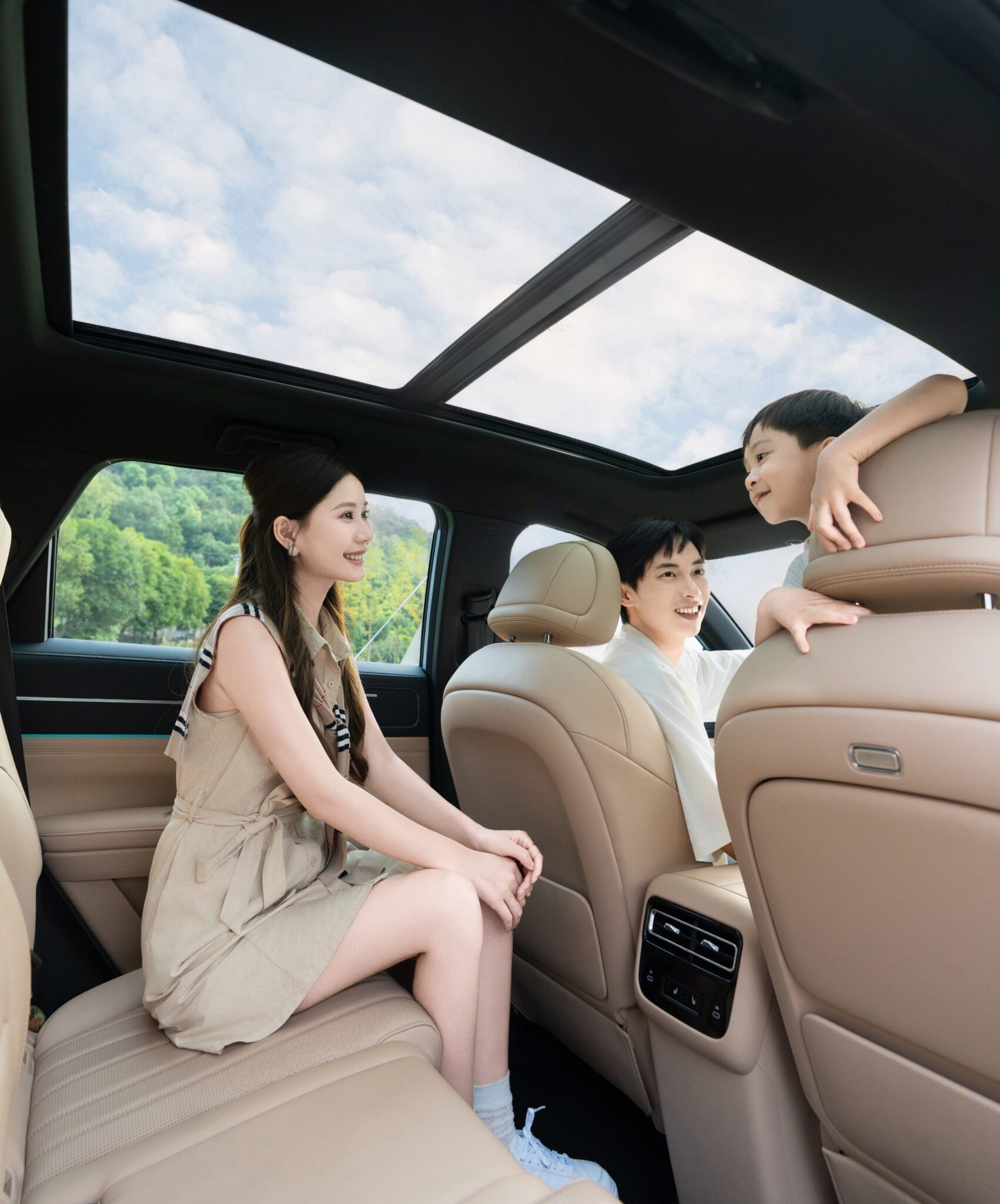 Jetour Shanhai L7 Plus PHEV with 355hp and max 1,700km range pre-sale ...