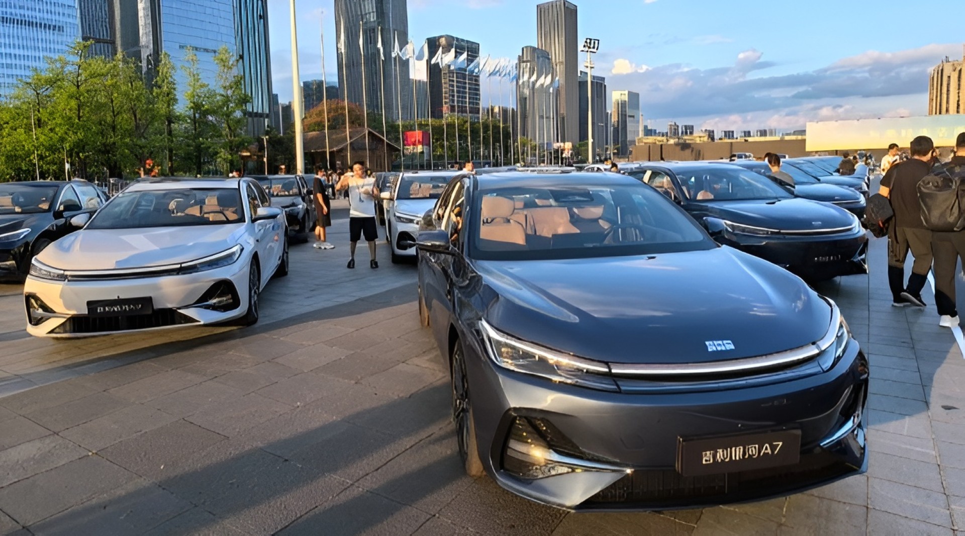 Geely Galaxy A7 PHEV launches globally, starting at 11,240 USD in China