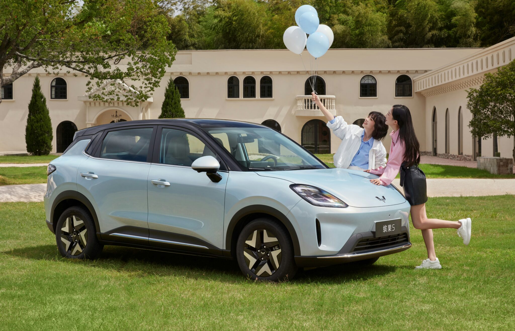 SGMW's Wuling Bingo S EV pre-sale opens at 9,600 USD with 325km and 430km ranges