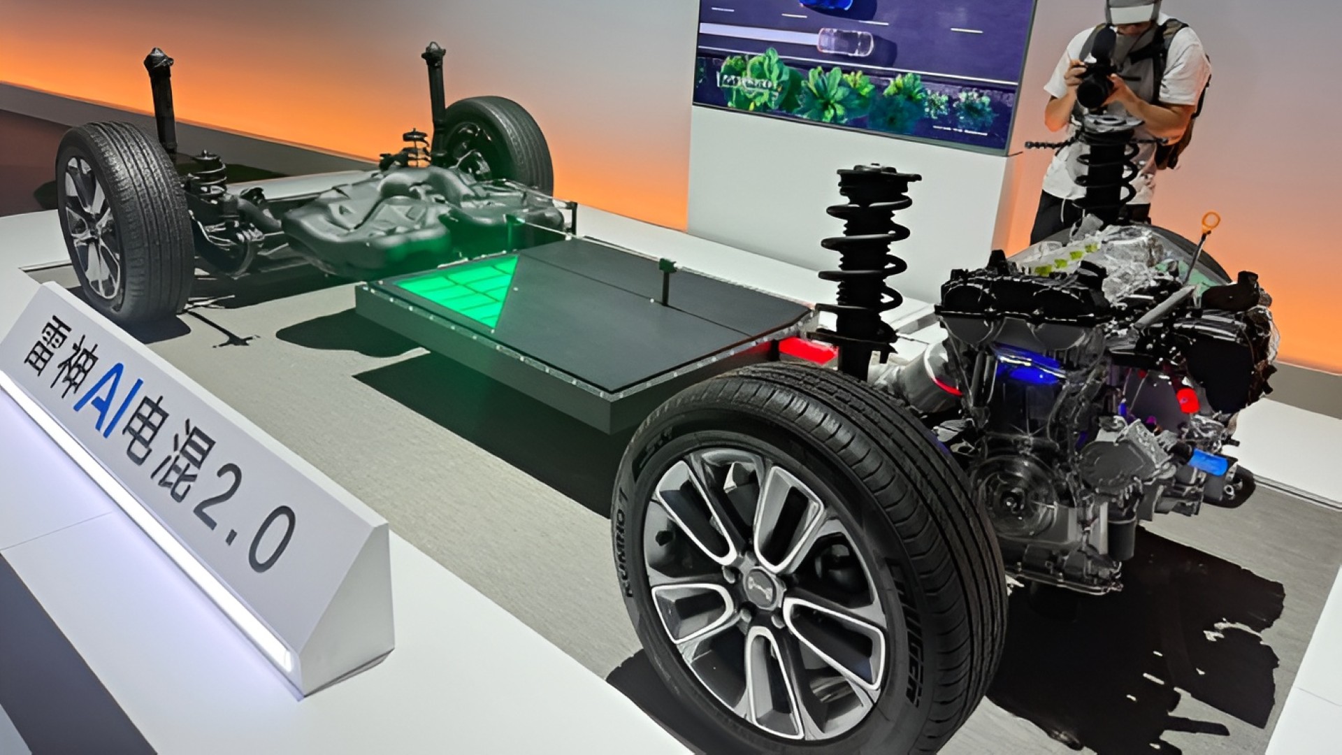 Geely Galaxy A7 PHEV launches globally, starting at 11,240 USD in China