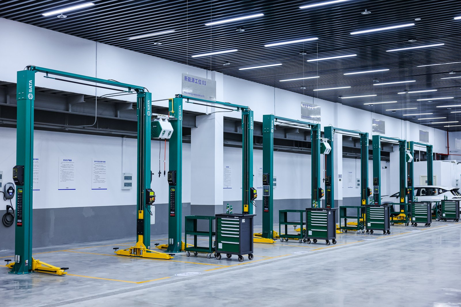 CATL aims to cut EV battery replacement costs drastically with its repair service