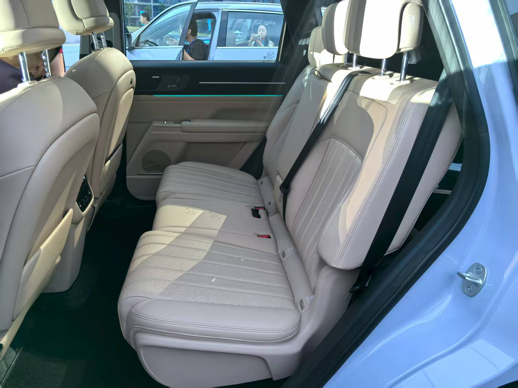 Chery's Jetour Shanhai L7 Plus PHEV with a 1700km combined range ...