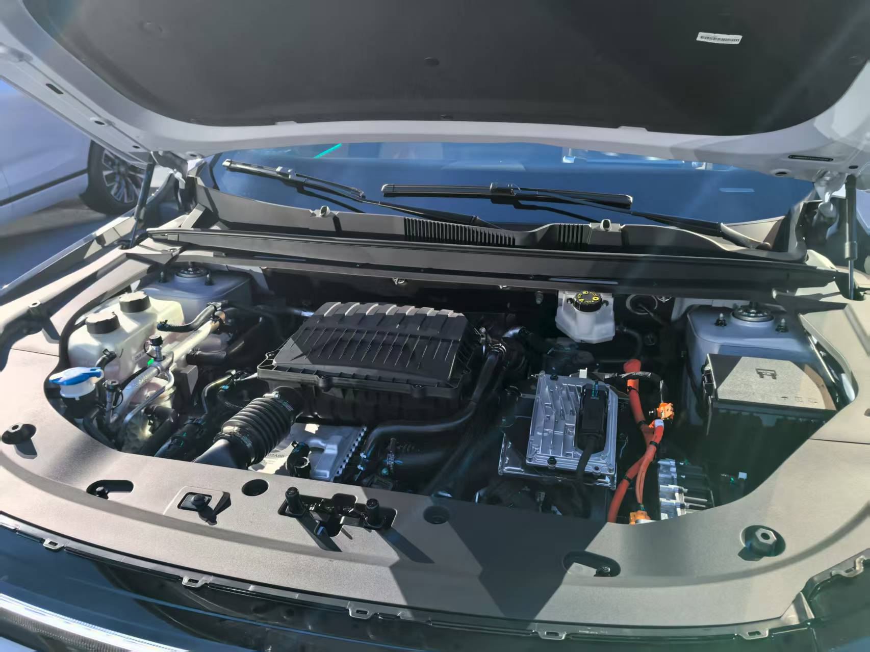 Chery's Jetour Shanhai L7 Plus PHEV with a 1700km combined range ...