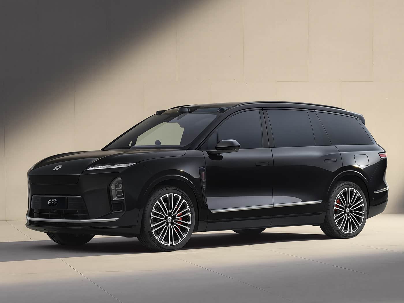 Nio's survival is the most important, CEO says, as ES8 released 14,100 ...