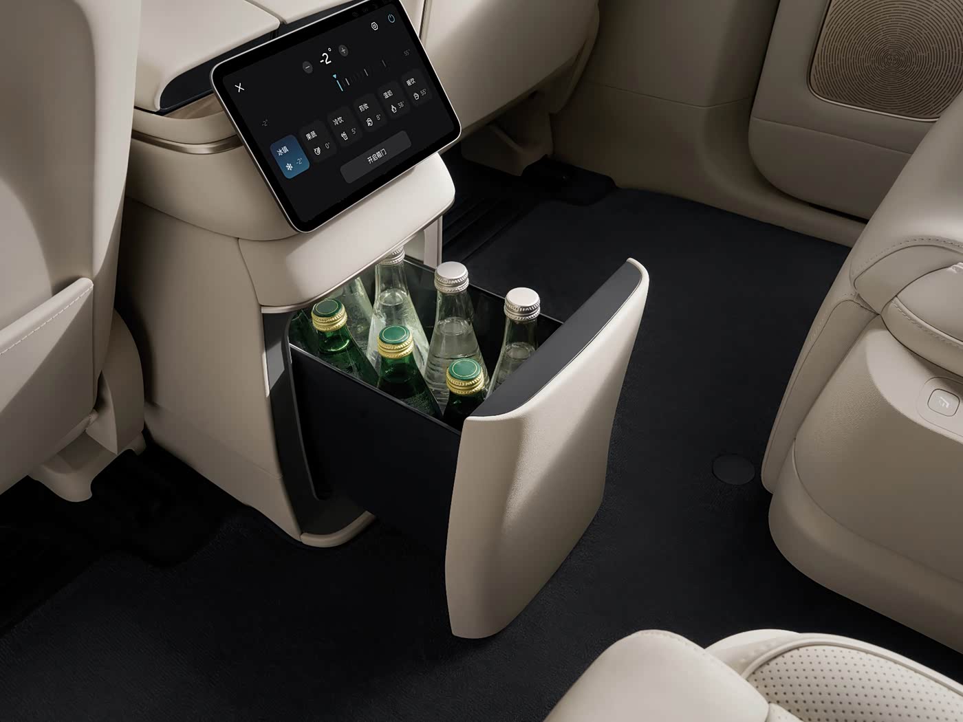 Nio's survival is the most important, CEO says, as ES8 released 14,100 USD cheaper than previous ...