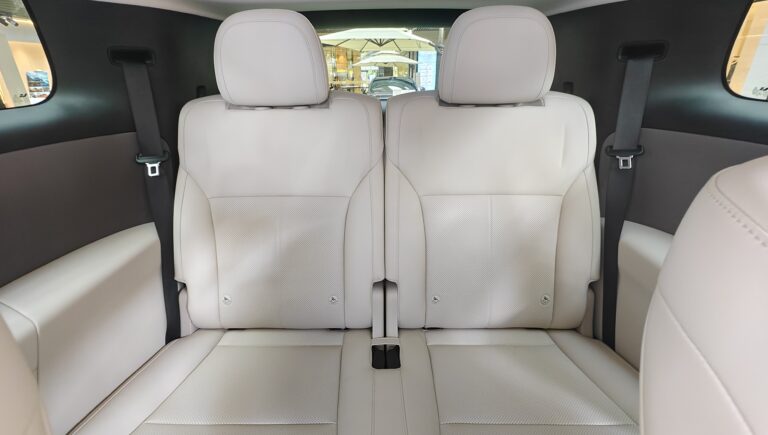 Sunday China Drive | Li Auto i8: three-row electric SUV with MPV-like design