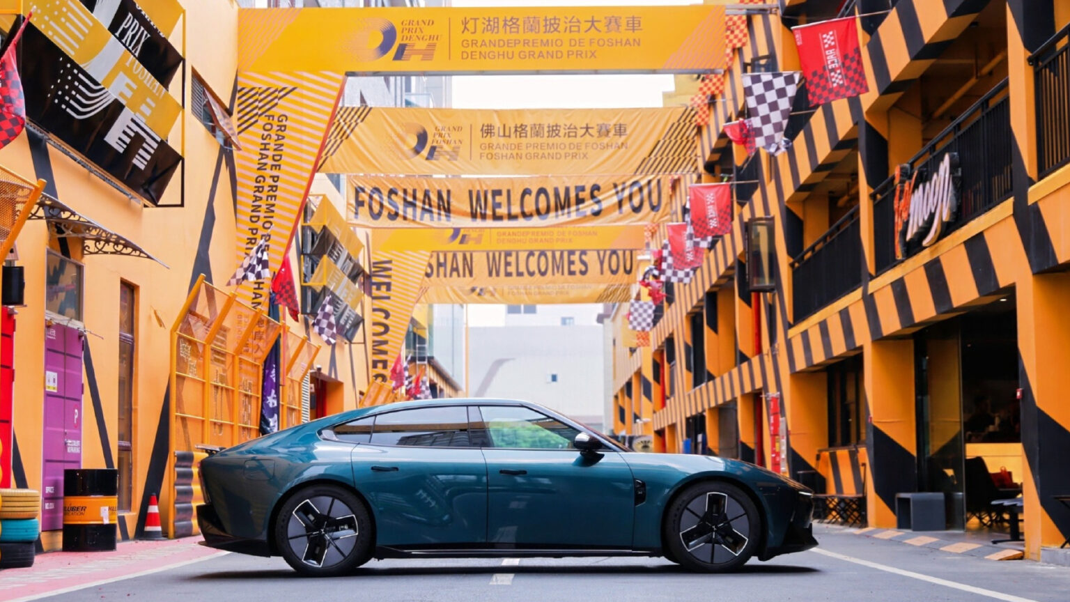 All-new Xpeng P7 started sales in China at 30,730 USD and got 10K ...