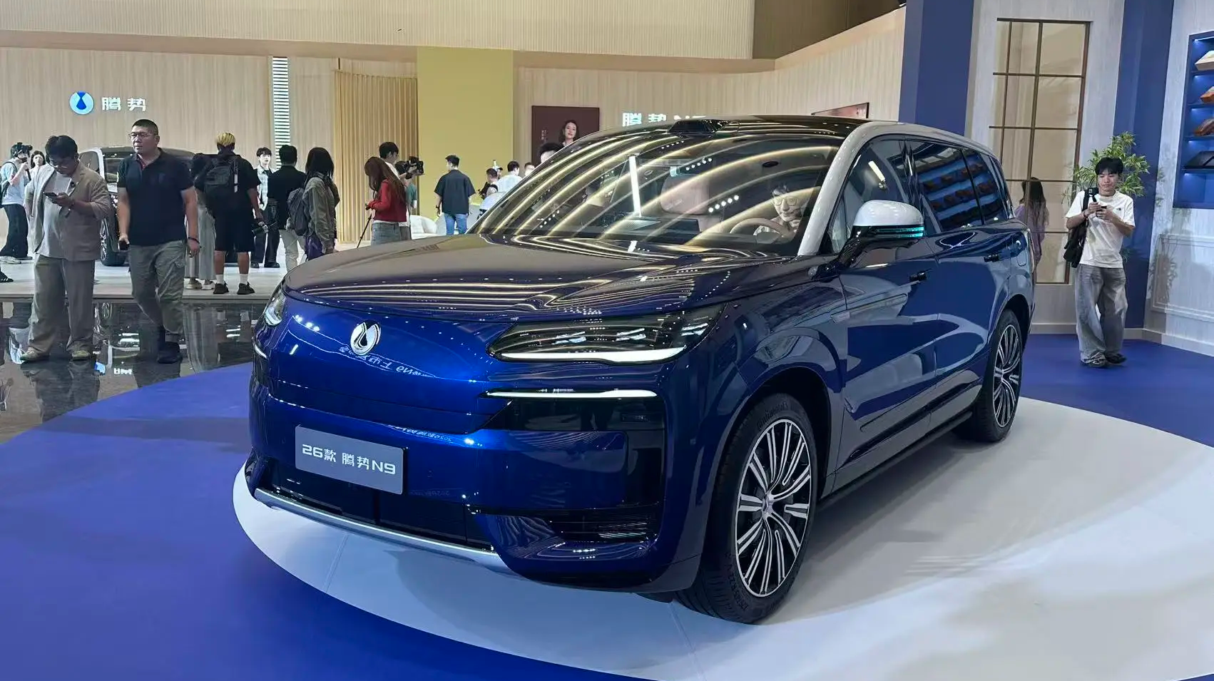 BYD's 5.26-metre 2026 Denza N9 plug-in hybrid SUV officially launched with starting price of ...