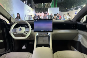 BYD's Denza N8L with 762 hp opens pre-sales, starting from 44,500 USD