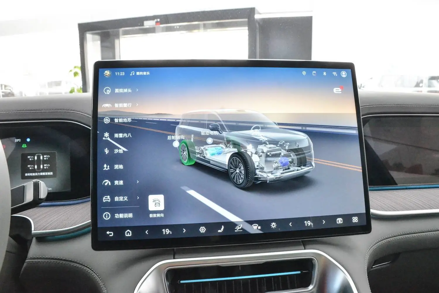 2026 Denza N9 SUV with 912 hp set for September 17 launch