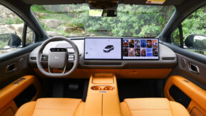 Li Auto i6 electric crossover launched in China for 35,010 USD