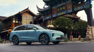 Huawei's Saic H5 new energy SUV got 80,000 orders in China