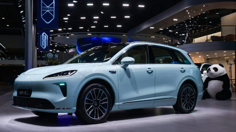 Huawei's Saic H5 new energy SUV got 80,000 orders in China