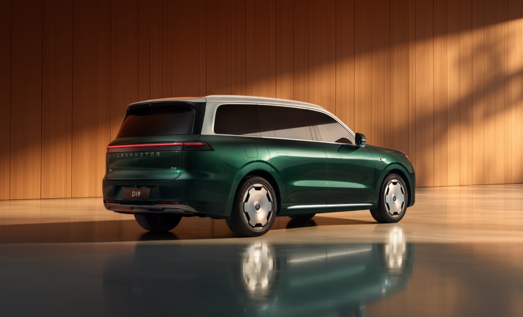 Leapmotor D19 flagship SUV debuts with onboard oxygen generator and dual Qualcomm Snapdragon ...