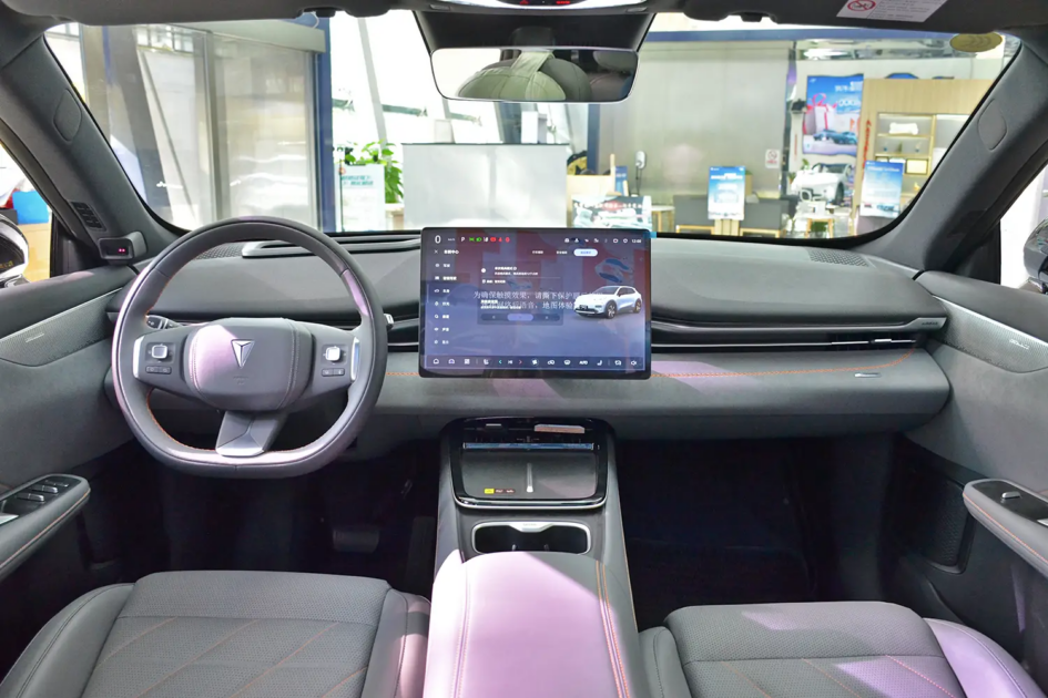 Changan's Deepal S05 expands lineup with a more affordable 520 Lite BEV ...