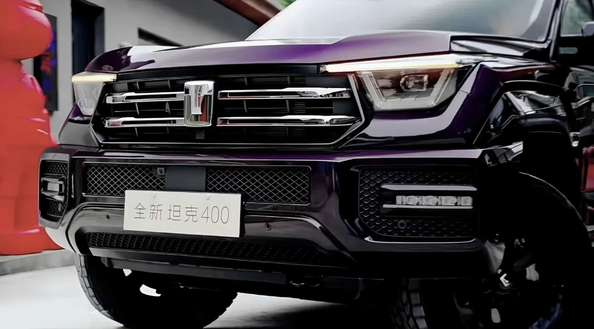 GWM Tank 400 Hi4-Z presales start at 43,500 USD, 0–100 km/h in 4.3 seconds