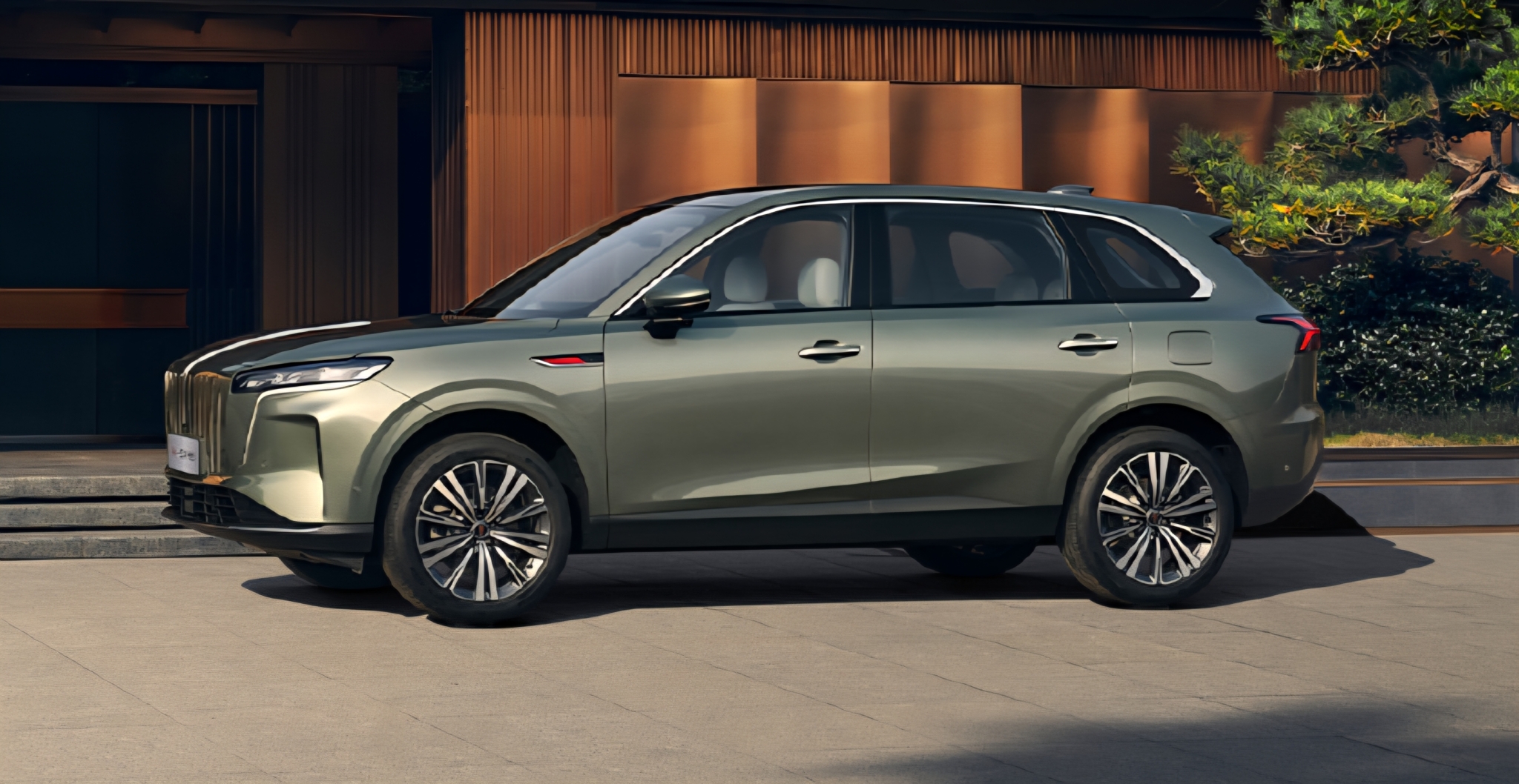 Hongqi HS6 PHEV, world's longest-range driven SUV, starts pre-sale at 25,200 USD