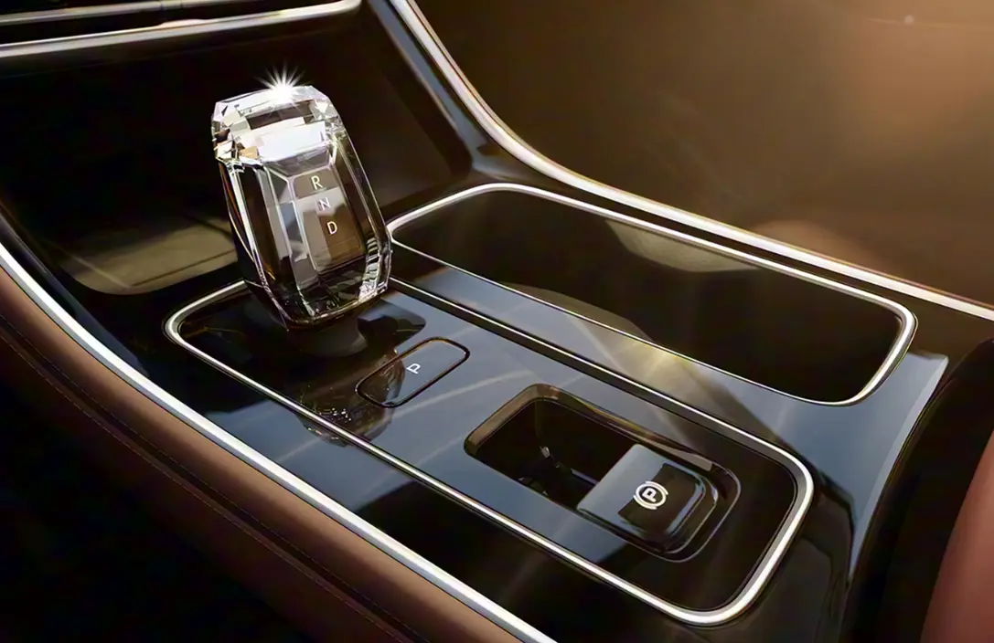 Geely's 5th gen Emgrand hits market with 1.5T turbo engine, starting at ...