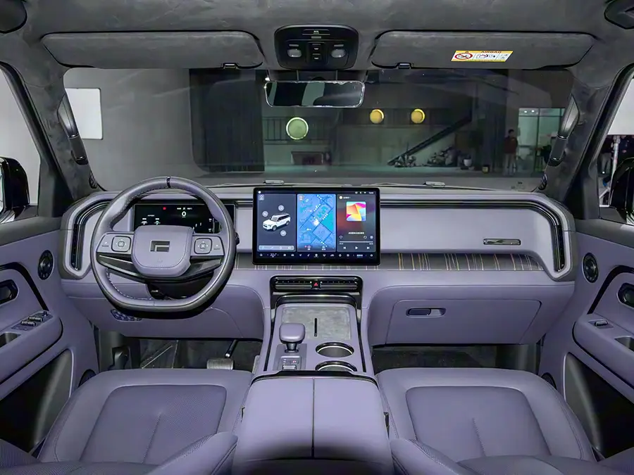 Polestones Adamas EREV avec une autonomie électrique pure de 215 km ...