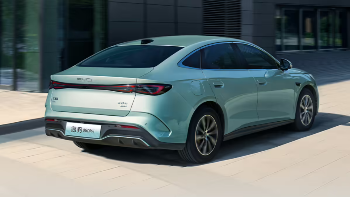 2026 BYD Seal 06 DM-i with 128 km pure-electric range hits market ...