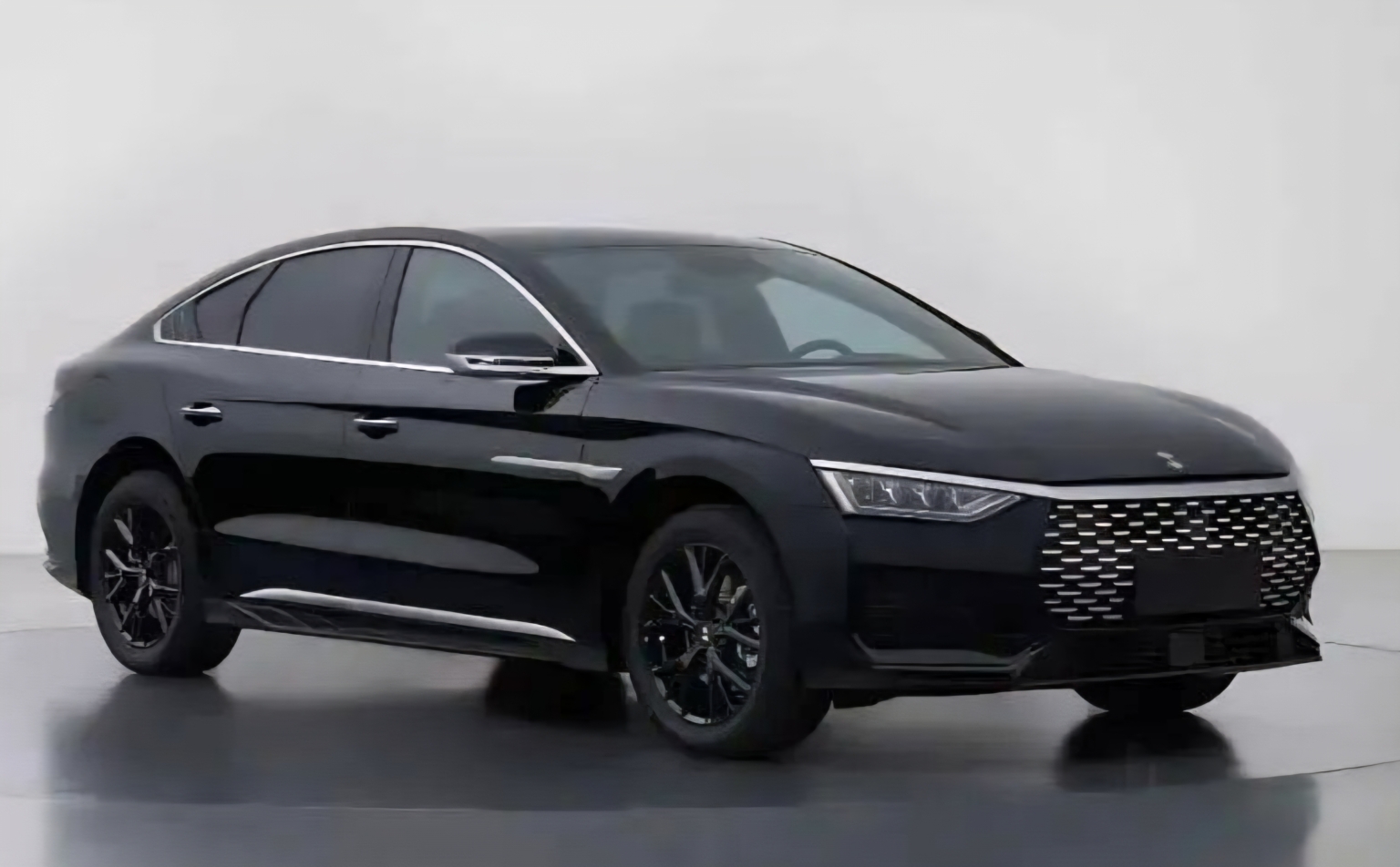 BYD unveils Linghui e9 EV official image for ride-hailing market, up to ...